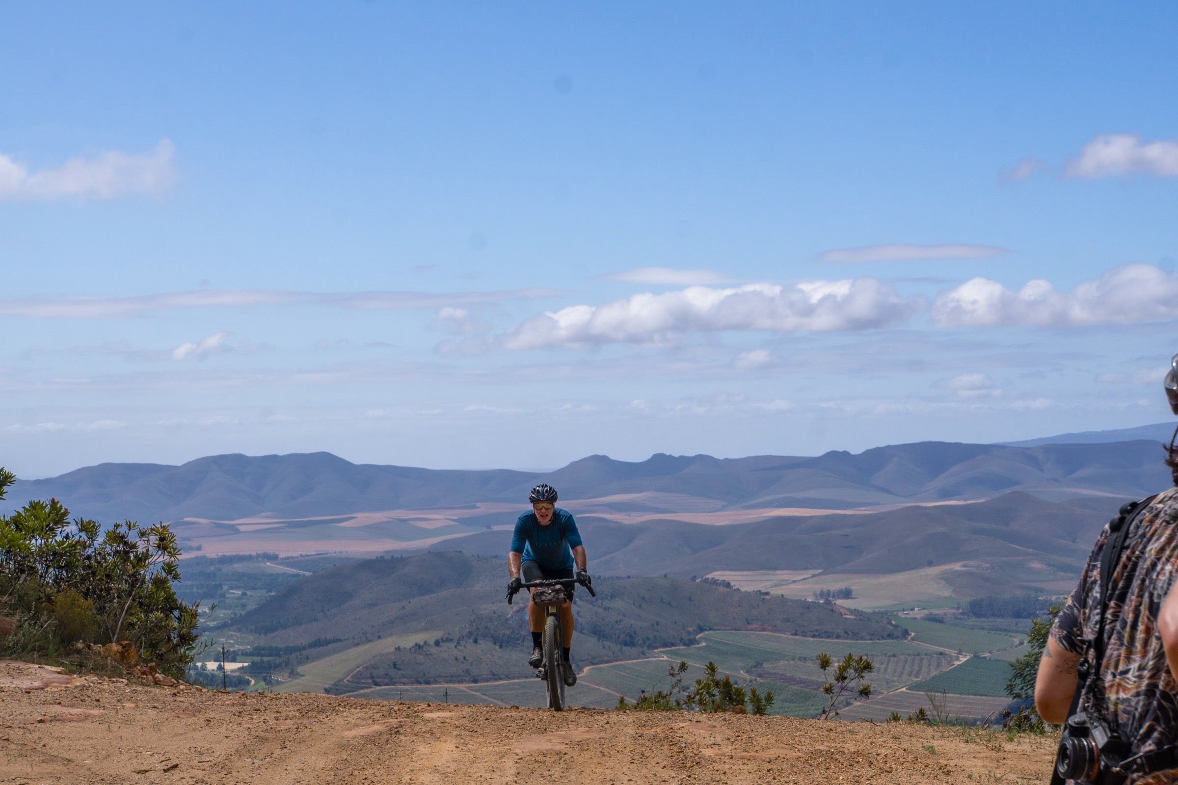 Curve Cycling | Titanium, Steel & Carbon Dream Bicycle Makers